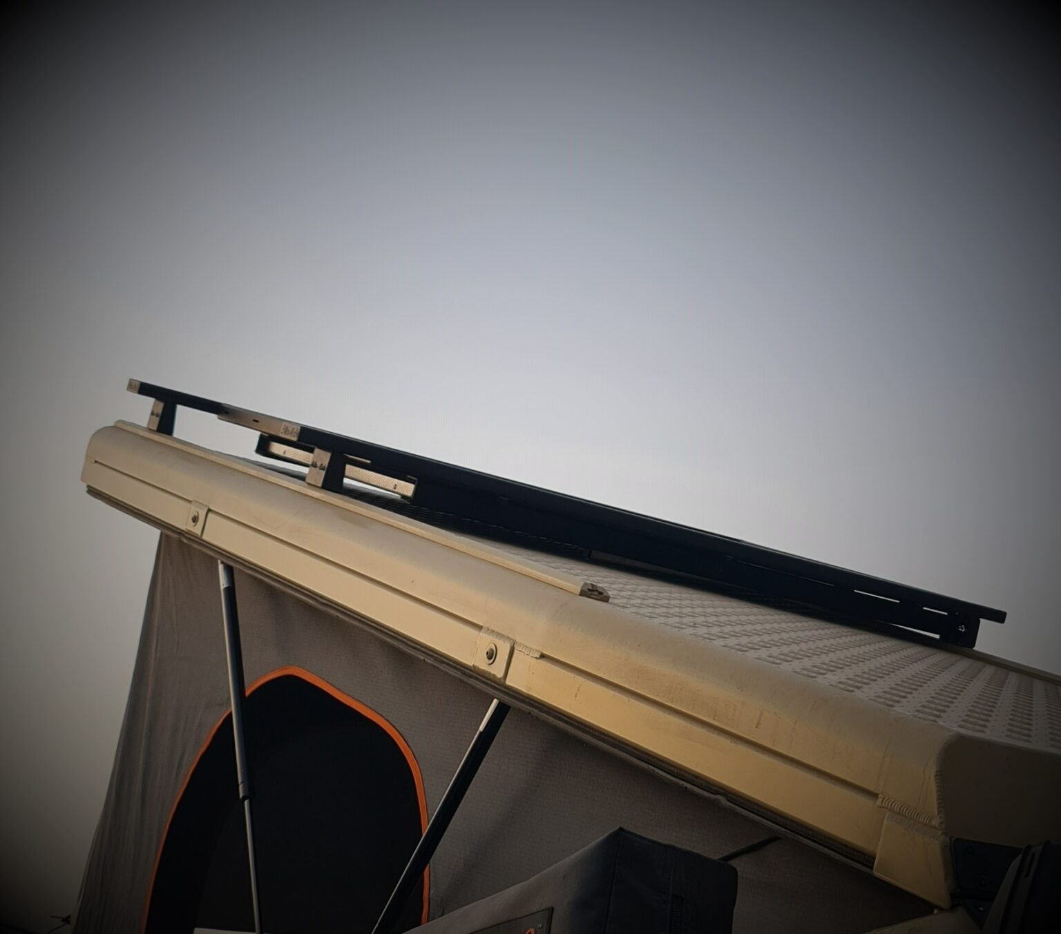 ROOF RACK TRAY WITH TABLE AND TABLE BRACKET – Uroffroad UAE