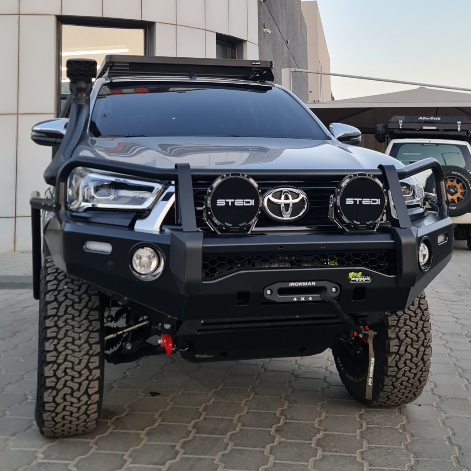 TOYOTA HILUX 2020+ DELUXE BULL BAR – Uroffroad UAE