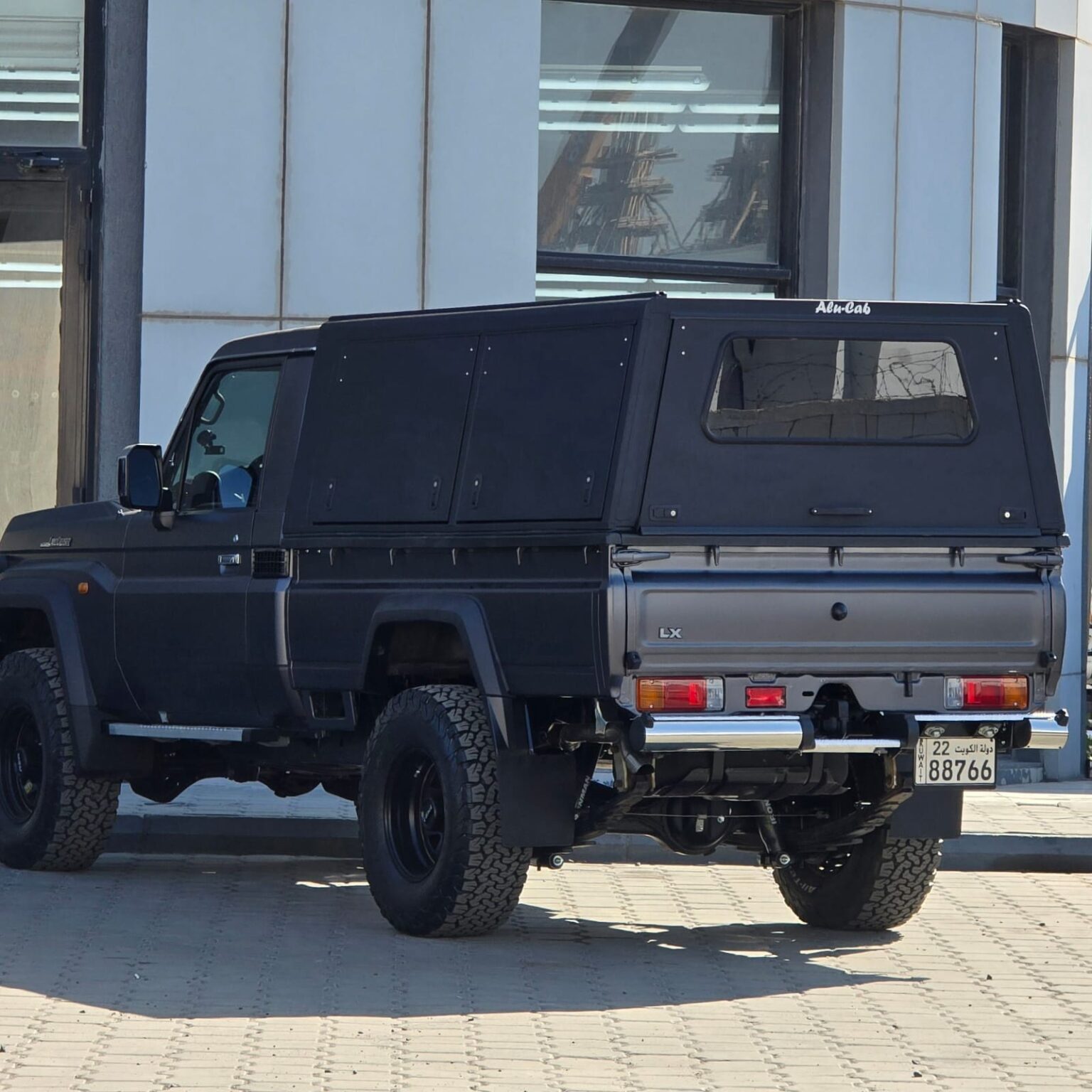 LC79 SINGLE CAB CANOPY – Uroffroad UAE